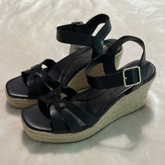 Time and Tru | Shoes | Time And True Black Wedge Sandals | Poshmark